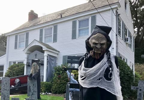 This Entire Hackensack Street Goes All Out For Halloween | Alexander ...